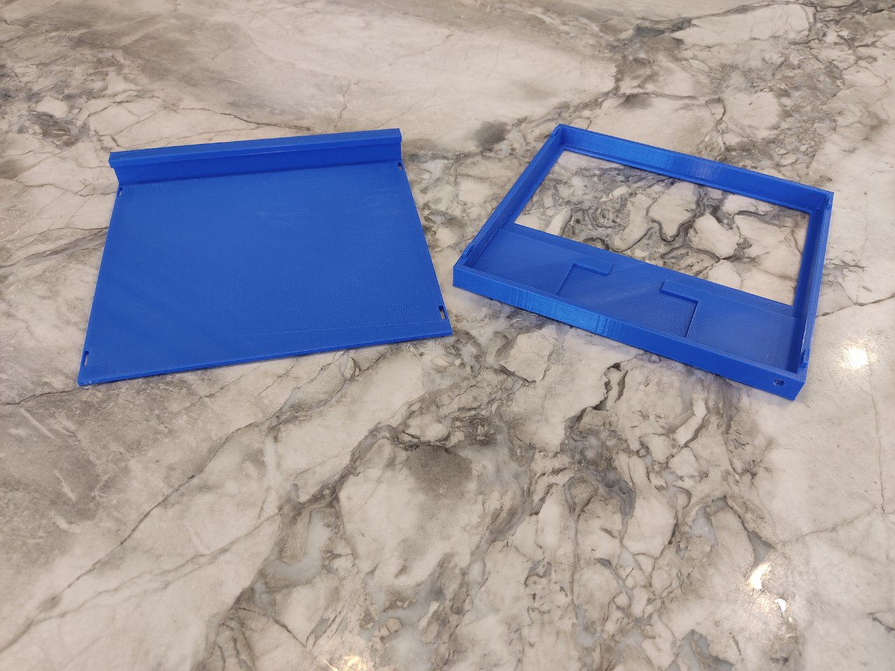 E-Ink Nameplate – Chris Achille